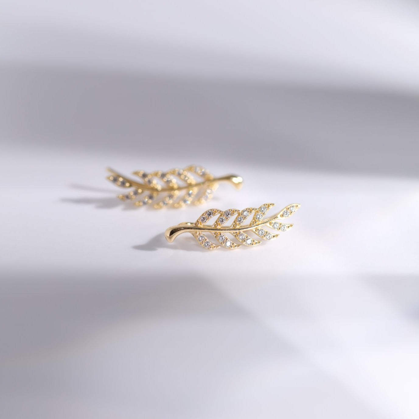 10K Solid Gold CZ Leaf Crawlers – Azil Boutique